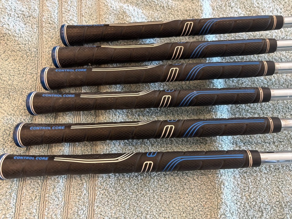 Ping G10 iron set - 5,6,7,8,9,PW - RH - "R" flex AWT steel shaft ...