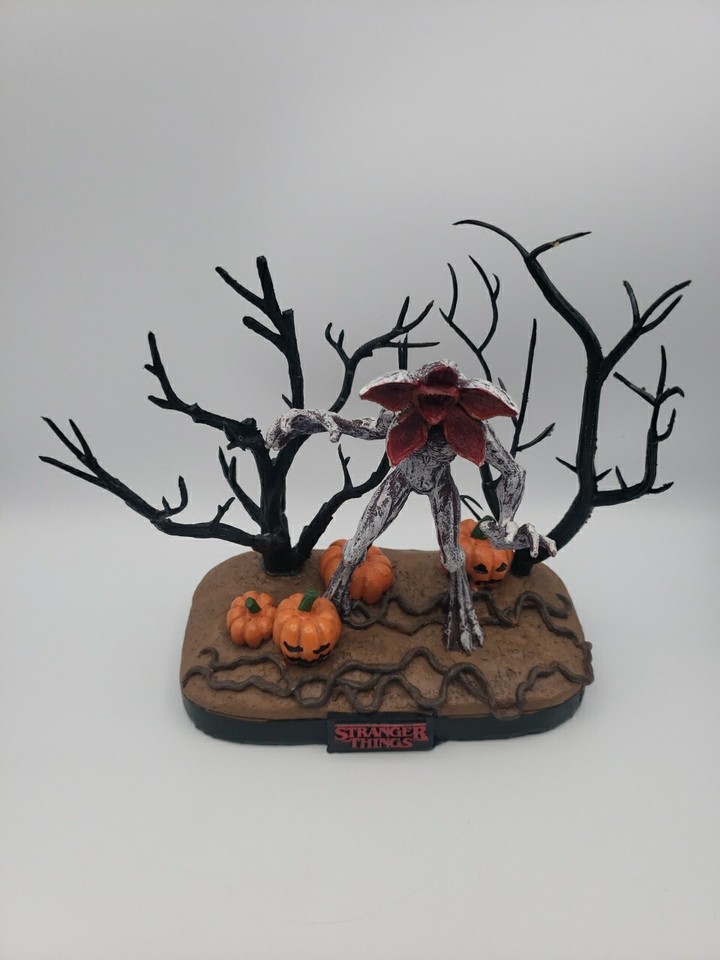 Stranger Things Scene Resin Statue Demogorgon Rare 8” Halloween Figure ...