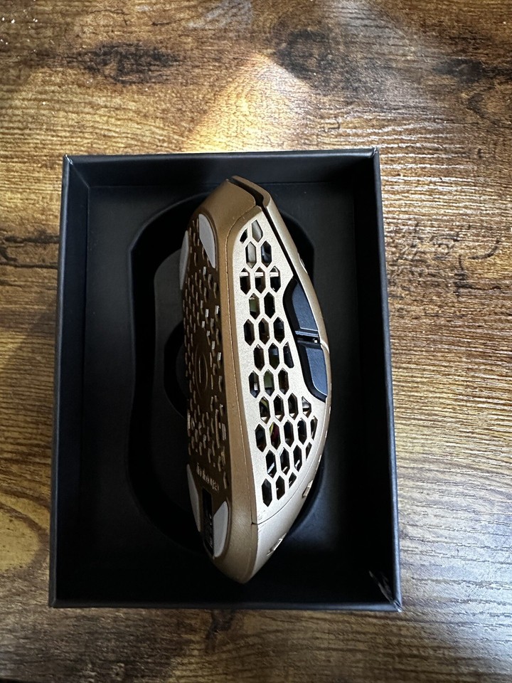 Finalmouse Starlight-12 Achilles Gaming Mouse - Gold, Medium ...