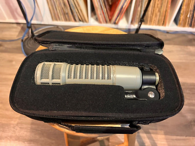 Used Electro-Voice RE20 Wired Dynamic Microphone - w/ clip and case ...