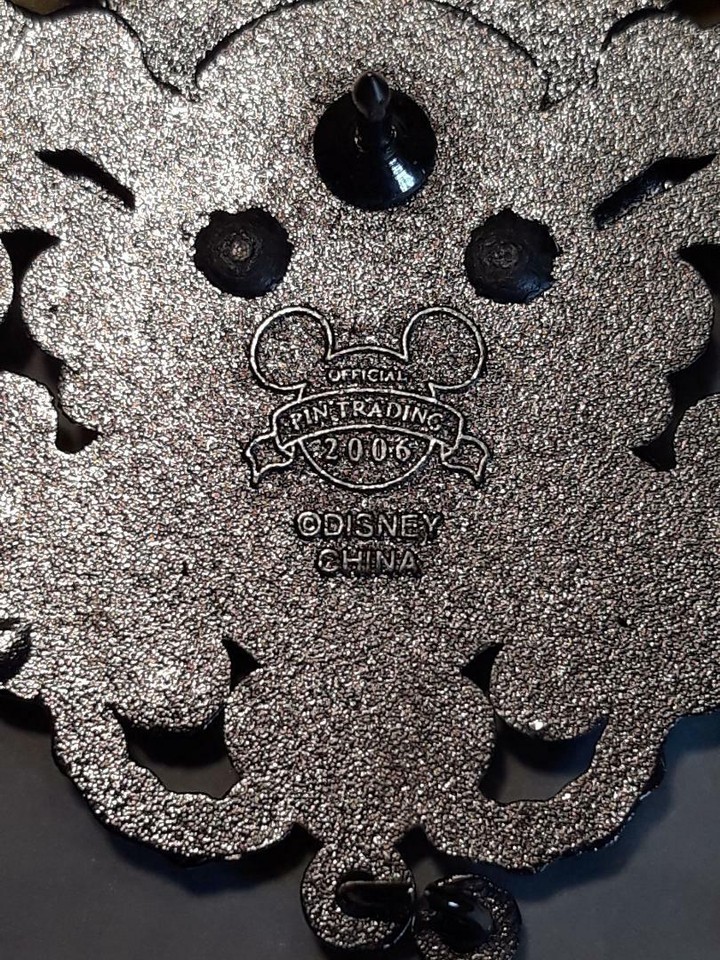 Disney Pin Trading Pink Pirates Skull Logo Pin 2006 | eBay