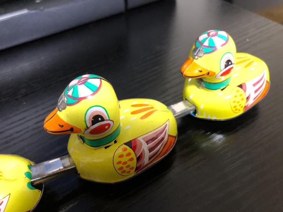 Tin Toy Duck Duck Family Animated | eBay UK