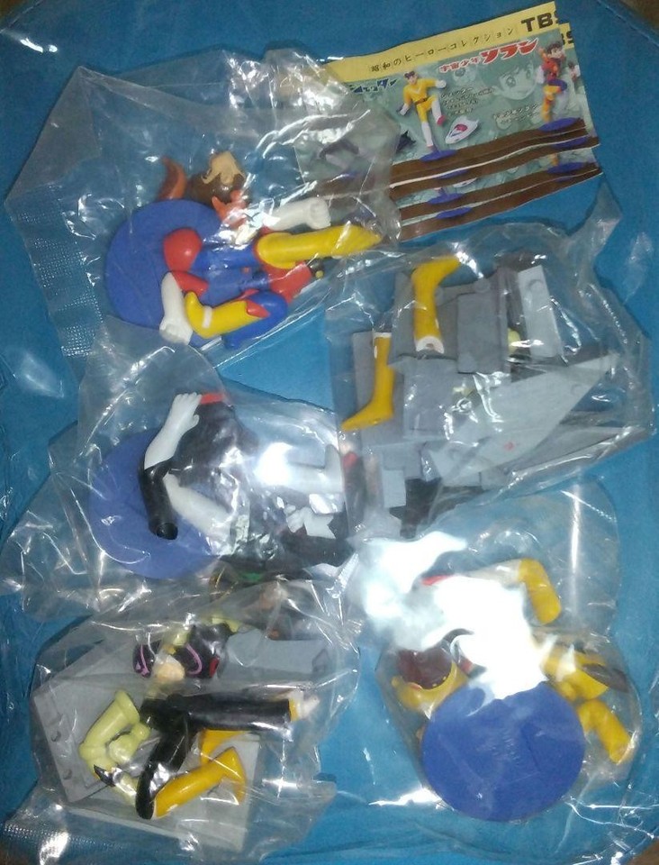 Showa Hero Collection TBS Superheroes 5-Piece Set Figures & Mini Books ...