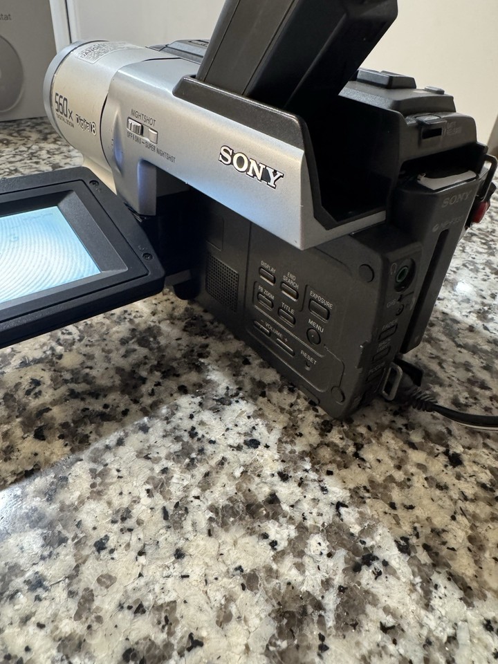 Sony Handycam DCR-TRV130 Digital 8 Camcorder Nightshot Video Recorder ...