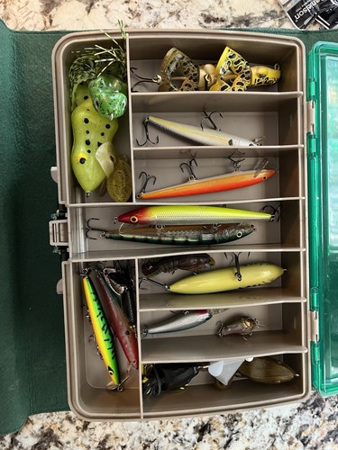 Plano Medium 2 Sided Tackle Box Medium with Mult Lures For Large ...