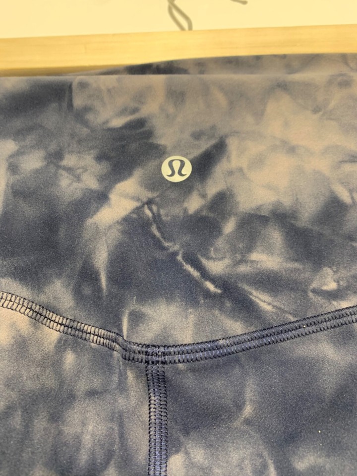 Lululemon Women Size 6 Blue Tie Dye Marble Wunder Under High Rise 7/8 ...
