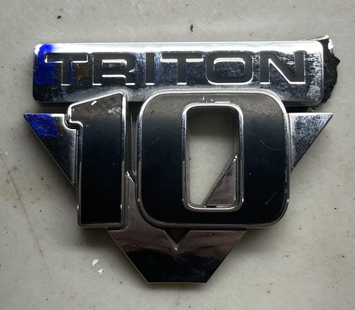 FORD V10 TRITON SUPER DUTY F250 F350 F450 EMBLEM BADGE OEM # 5C3Z-16720 ...