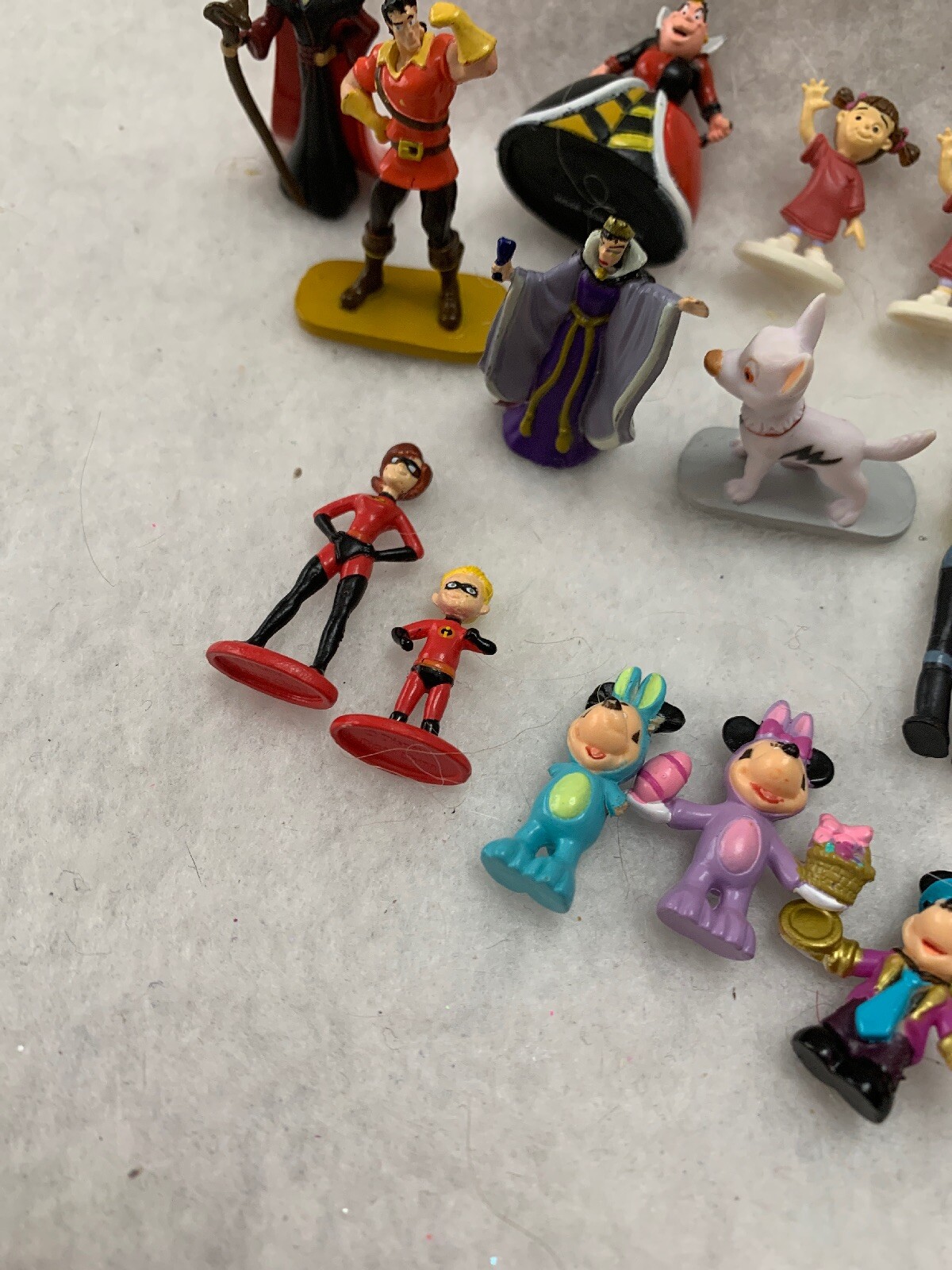 Disney Pixar 1”-2” figurs mickey boo mike nemo queen incredabls Lot | eBay