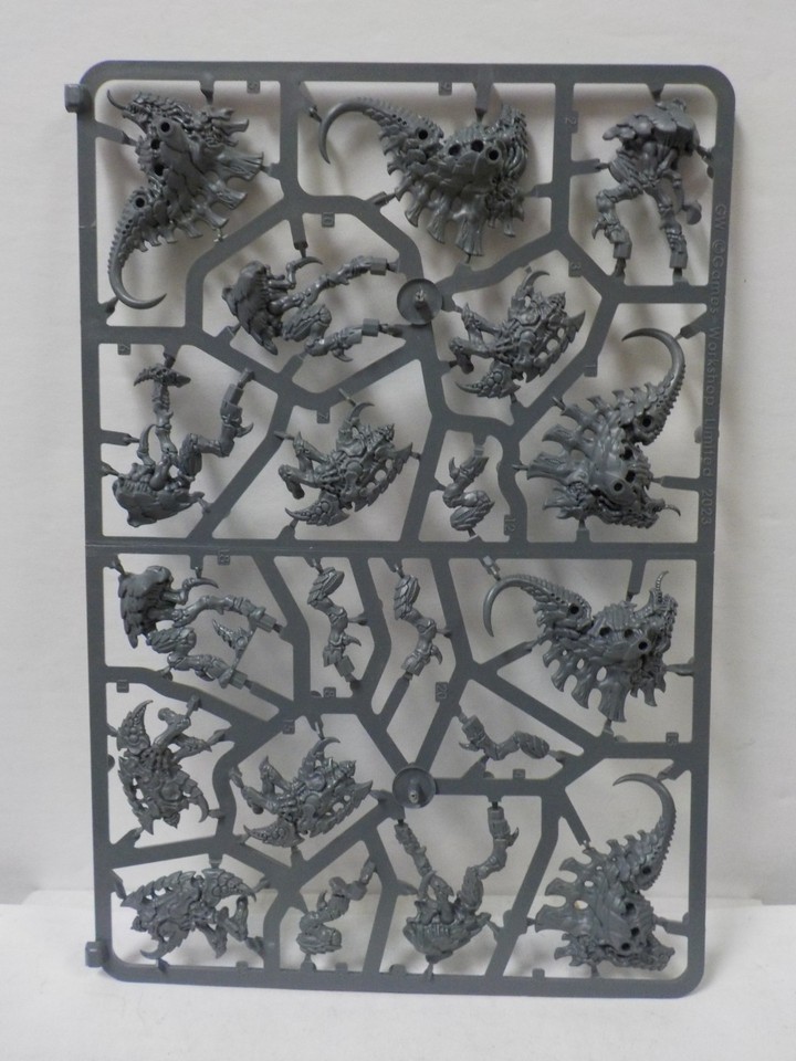 C0629 Warhammer 40k Tyranids "Barbgaunts" 5pc. Model Sprue (No Included ...