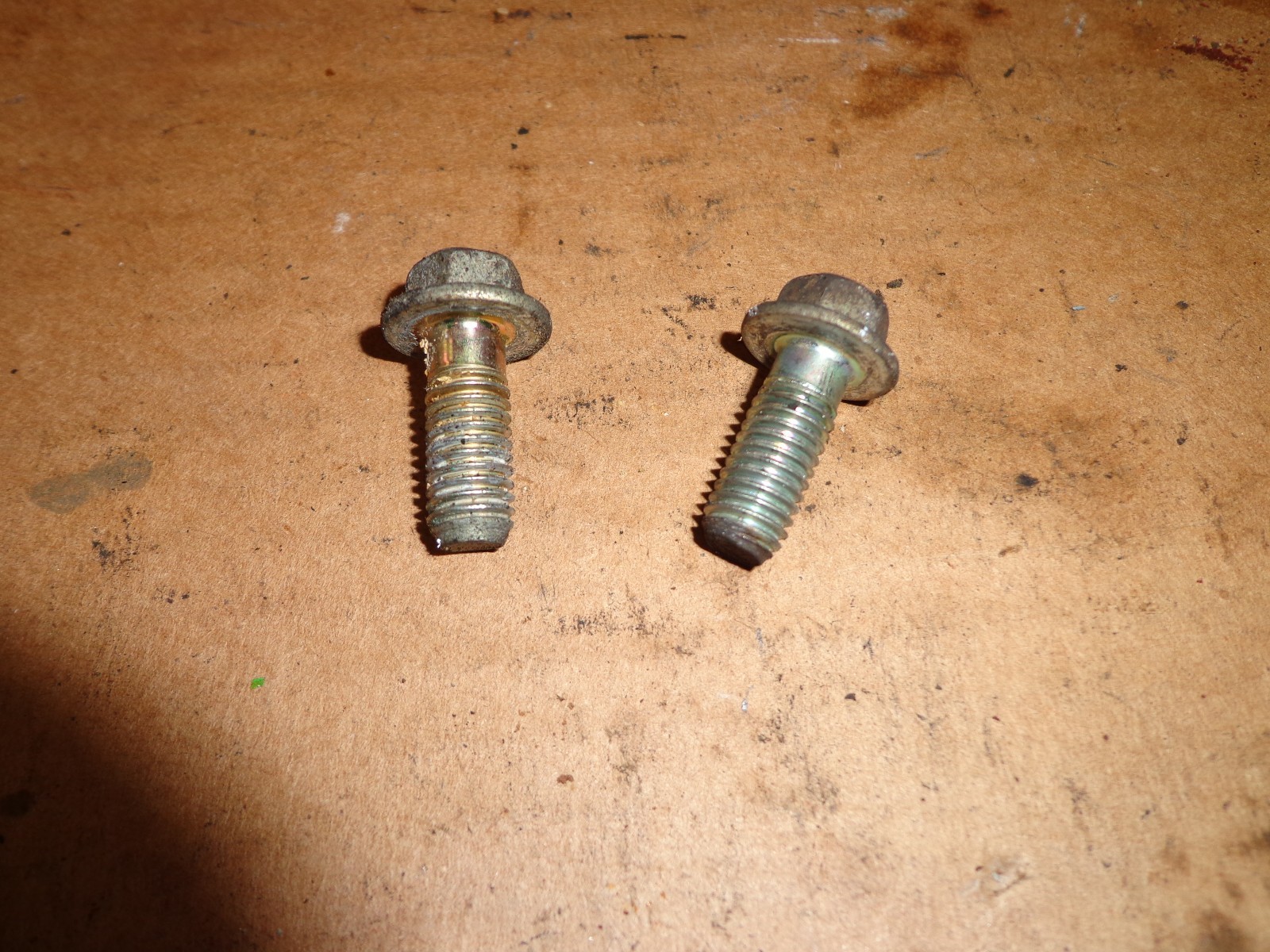 Toyota Supra MK3 1986.5-92 7MGTE/7MGE EGR to side of upper intake bolts ...