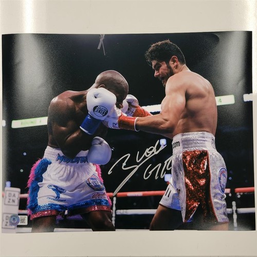 Gilberto Ramirez "Zurdo" signed 11x14 Photo WBO Boxing Champ ~ Beckett ...