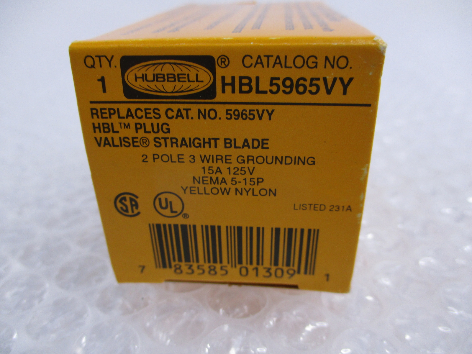 Hubbell HBL5965VY Valise Straight Blade Male Plug 15 Amp for sale ...