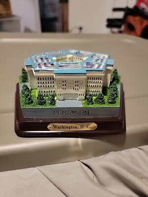 Pentagon - Washington DC - Miniature Desktop Souvenir Paperweight 4.5”x ...