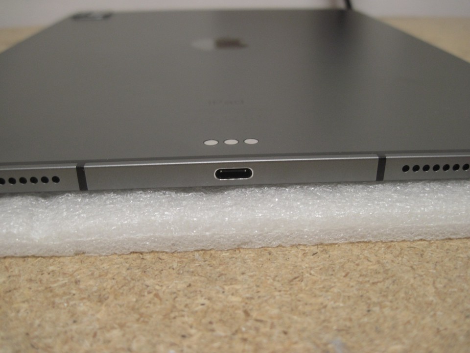 DAMAGED APPLE iPAD PRO 12.9" 5TH GEN (2021) 256GB MHR63B/A A2461 ...