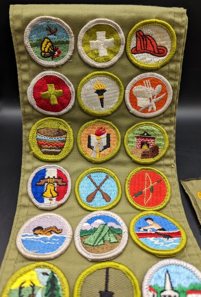 Vintage 1970s Boy Scout Merit Badge Sash w/22 Badges Boy Scouts BSA ...