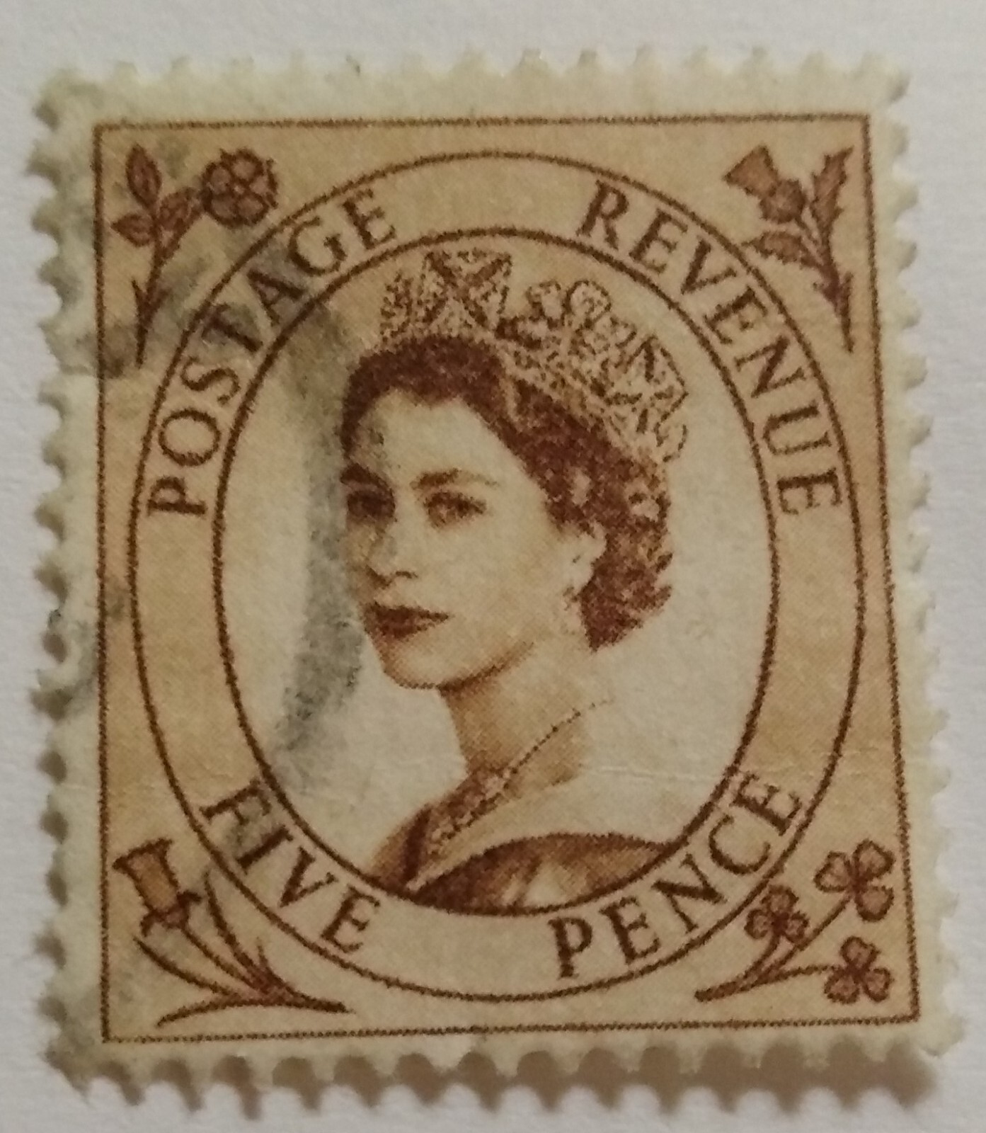 GB Five Pence Stamp Queen Elizabeth II Portrait Brown 5d Stamp 1955 ...