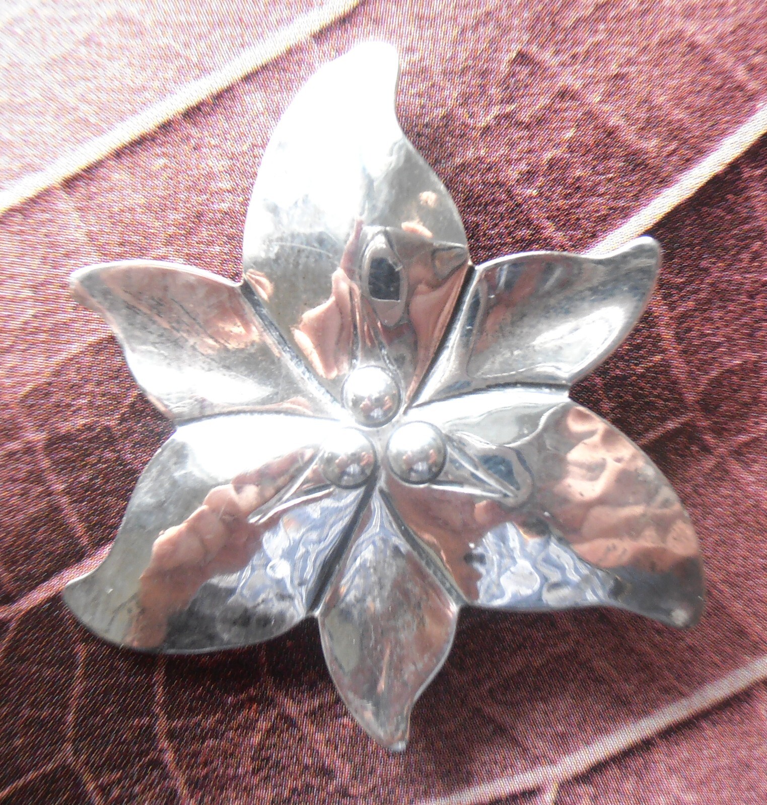 STERLING SILVER 'TRILLIUM' BROOCH, ANDREW FUSSELL SILVERSMITH, TORONTO ...