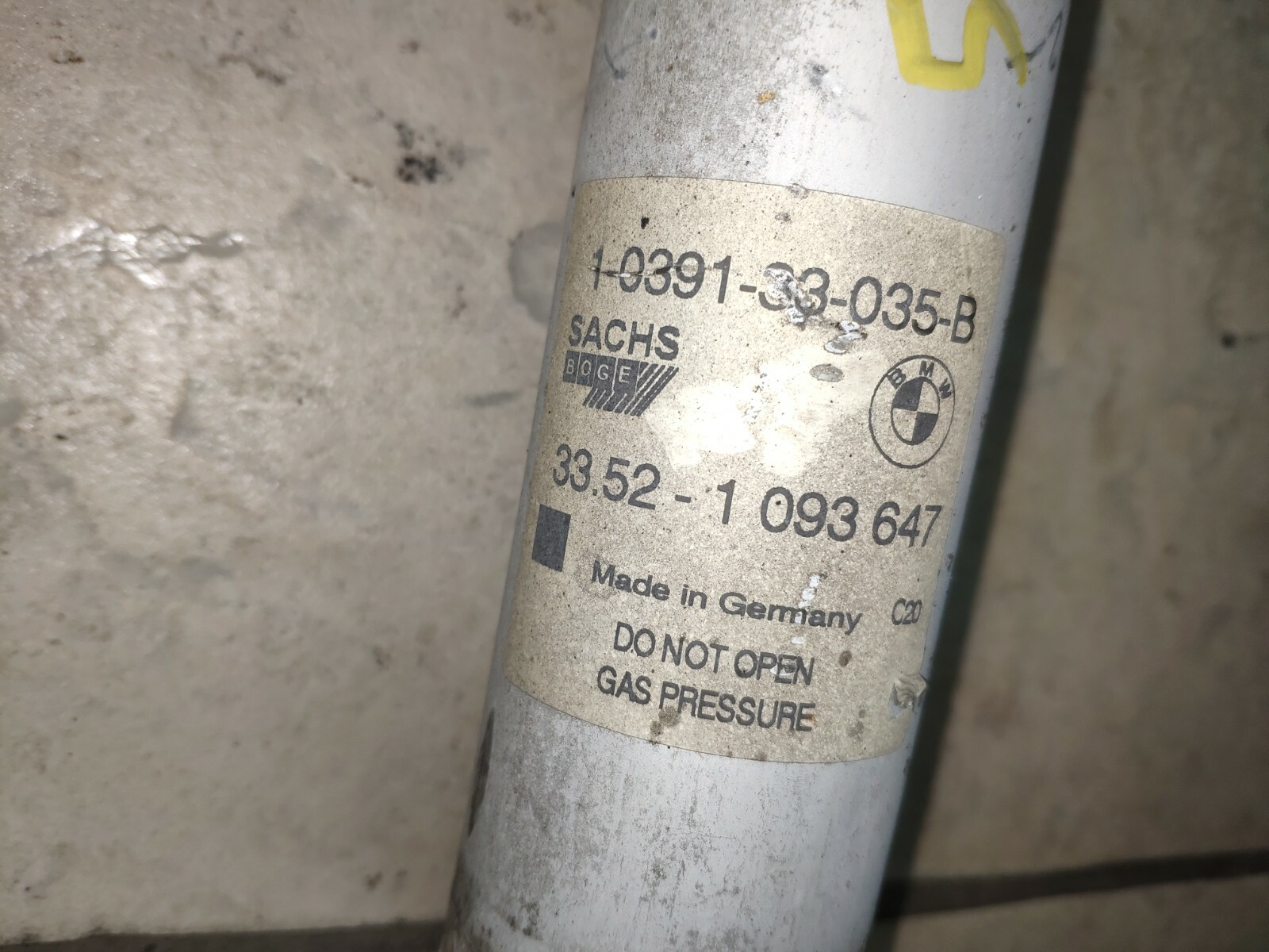 1998 BMW 540 E39 REAR LEFT Shock Strut 1093647 | eBay