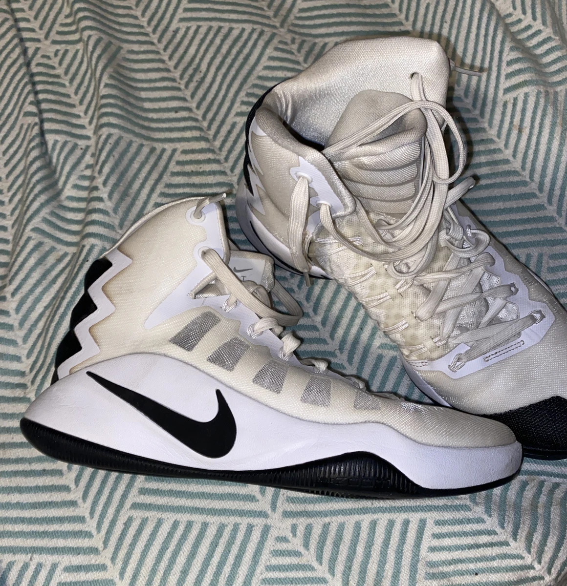 Nike Hyperdunk 2022 Black And White