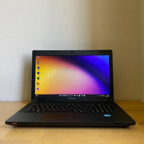 PC portable Lenovo 15,6" - Intel Core i3 - SSD 256Go - Win11 Pro + Pack ...