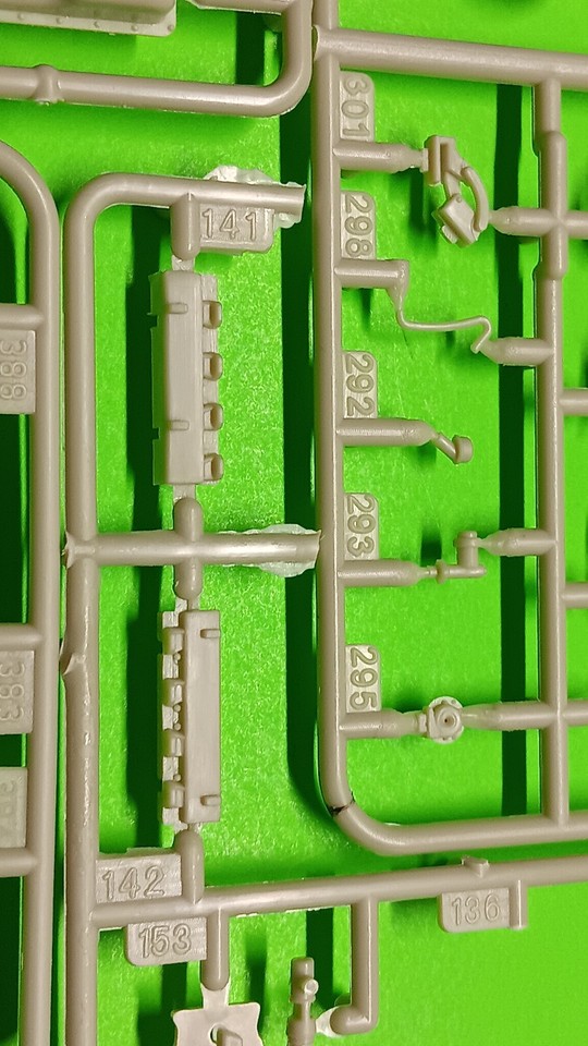 1972 Ford F-350 4x4 Tow Truck Wrecker Moebius 1/25 390 Engine Hi Detail ...