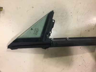 TESLA MODEL S FRONT RIGHT DOOR GLASS 2012 2013 2014 2015 2016 43R ...