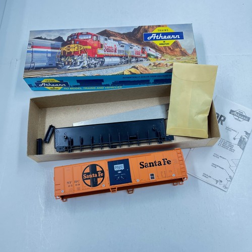Athearn HO Scale Santte Fe SFRC Mechanical Reefer #29101 - Unassembled ...