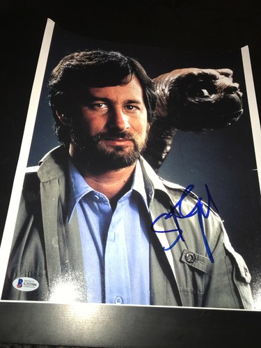 STEVEN SPIELBERG SIGNED AUTOGRAPH 11x14 PHOTO ET ALIEN JAWS BECKETT BAS ...