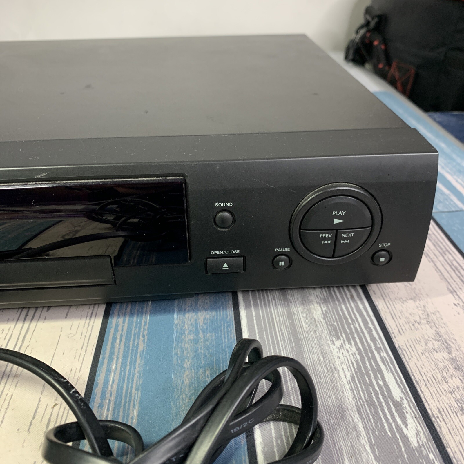 Philips DVD711 DVD Video CD & CD Player - TESTED - S-Video Cable! DVD ...