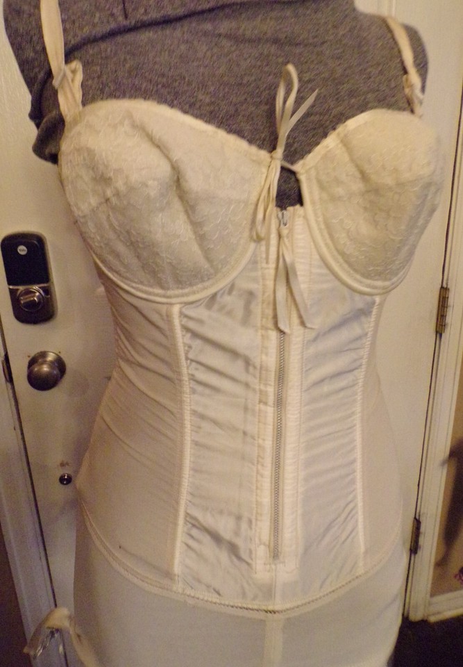 Vintage Off-White Bouffante by Flexees Girdle Body Shaper with Garter ...