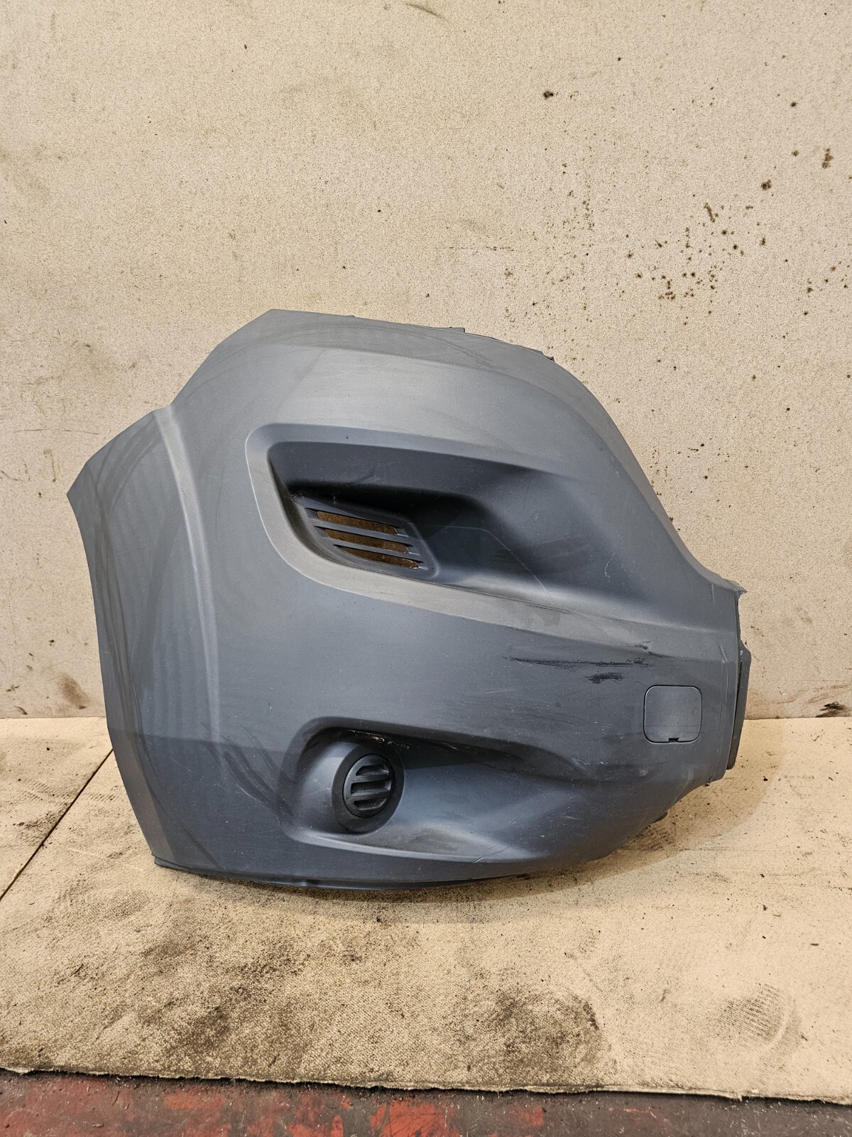 PEUGEOT BOXER 335 LWB EURO6 2017 OSF DRIVER SIDE FRONT BUMPER CORNER ...