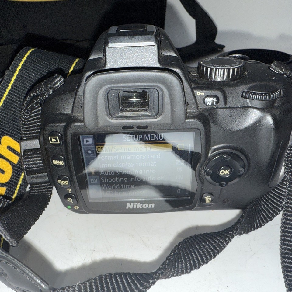 Nikon D60 10.2MP + w/ 18-55mm AF-S G II Lens Digital SLR Camera 55-200 ...