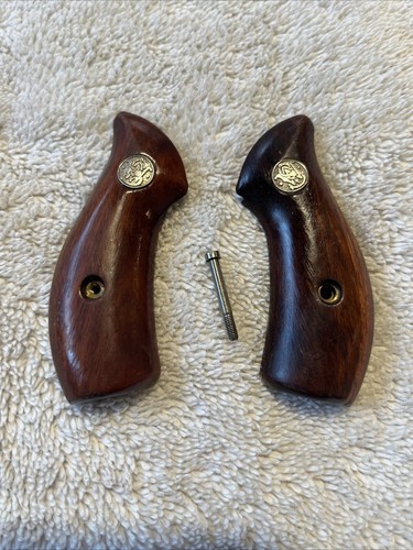 SMITH & WESSON J FRAME ROUND BUTT PRESENTATION MAGNA GRIPS | eBay