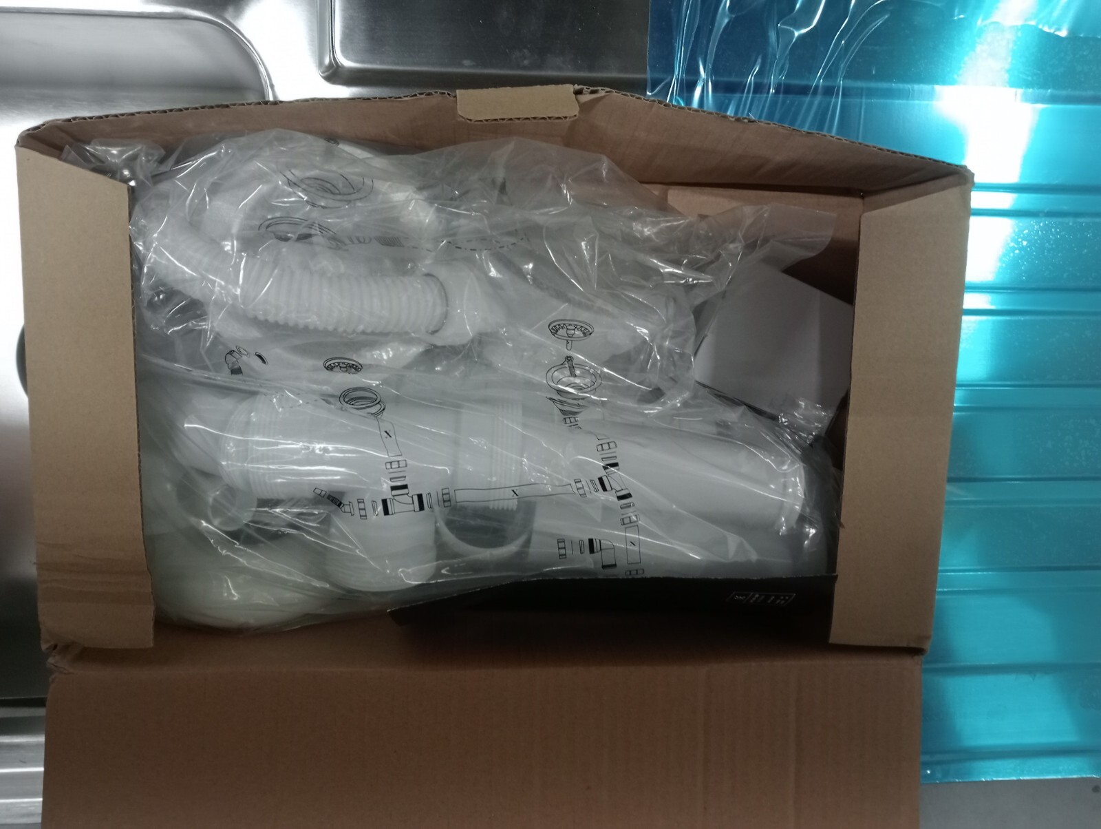 Caple Vanga 1.5 Bowl Sink Left Hand Drainer - Stainless Steel | eBay UK