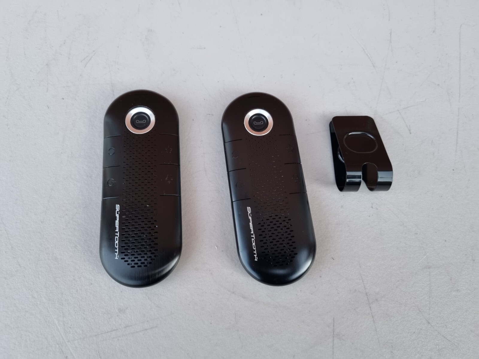 Joblot of 2 Supertooth The Crystal, Bluetooth Hands Kit. Joblot of 2 ...