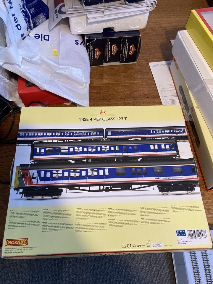 HORNBY R2947 NSE 4 VEP CLASS 423/1 TRAIN PACK DCC FITTED | eBay UK