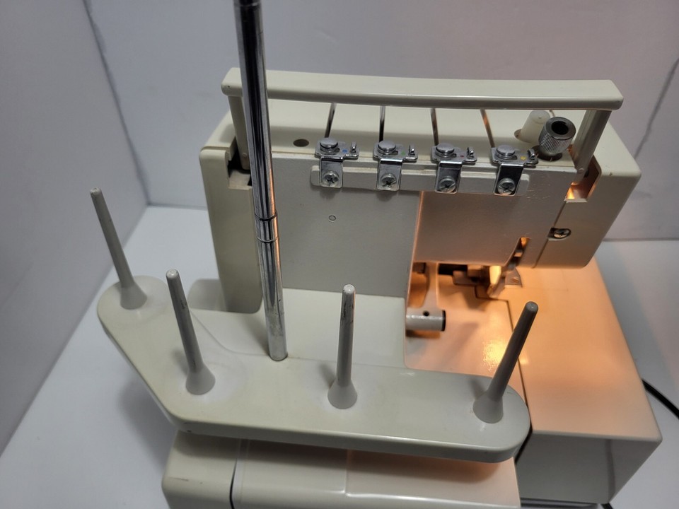 Simplicity Easy Lock Sewing Machine Model SL 804 Differental Feed ...