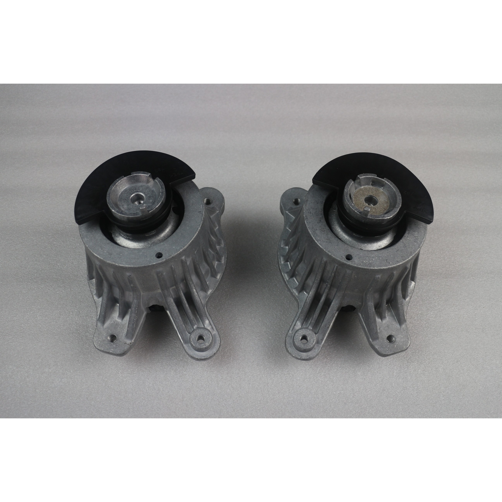 Left & Right Engine Mount Fit for Benz 2052400200 2052400300 W205 C300 ...