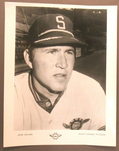 1969 JOHN GELNAR SEATTLE PILOTS original 8x10 baseball Publicity Photo ...