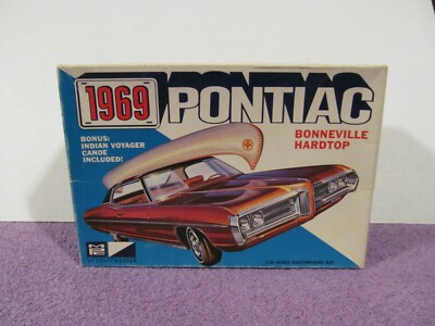 1969 MPC PONTIAC BONNEVILLE Vintage Annual & CANOE #969-200 AMT JOHAN ...