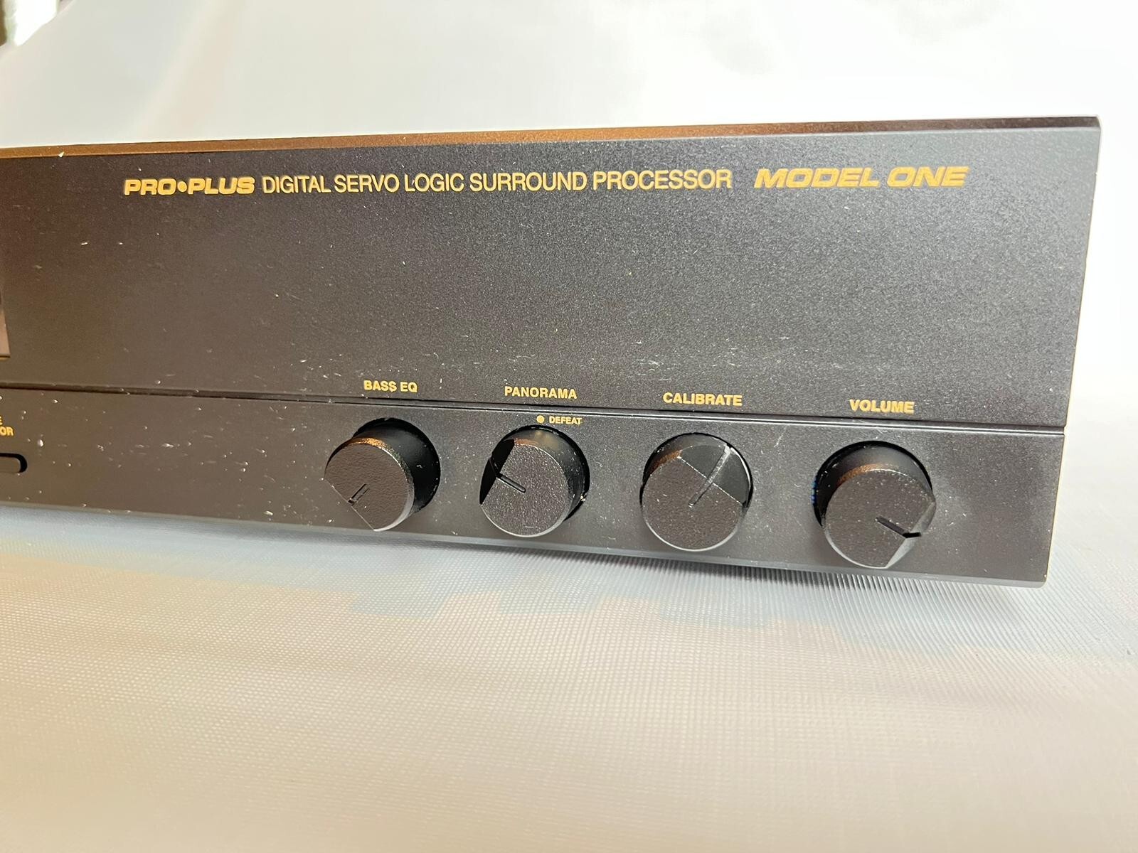 FOSGATE AUDIONICS PRO•PLUS DSL DIGITAL SERVO LOGIC SURROUND PROCESSOR ...