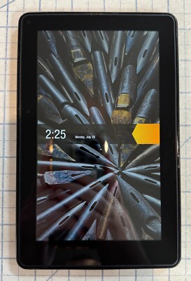 Amazon Kindle Fire 1st Gen. - D01400 - Black - WiFi - 8GB - Tablet ...