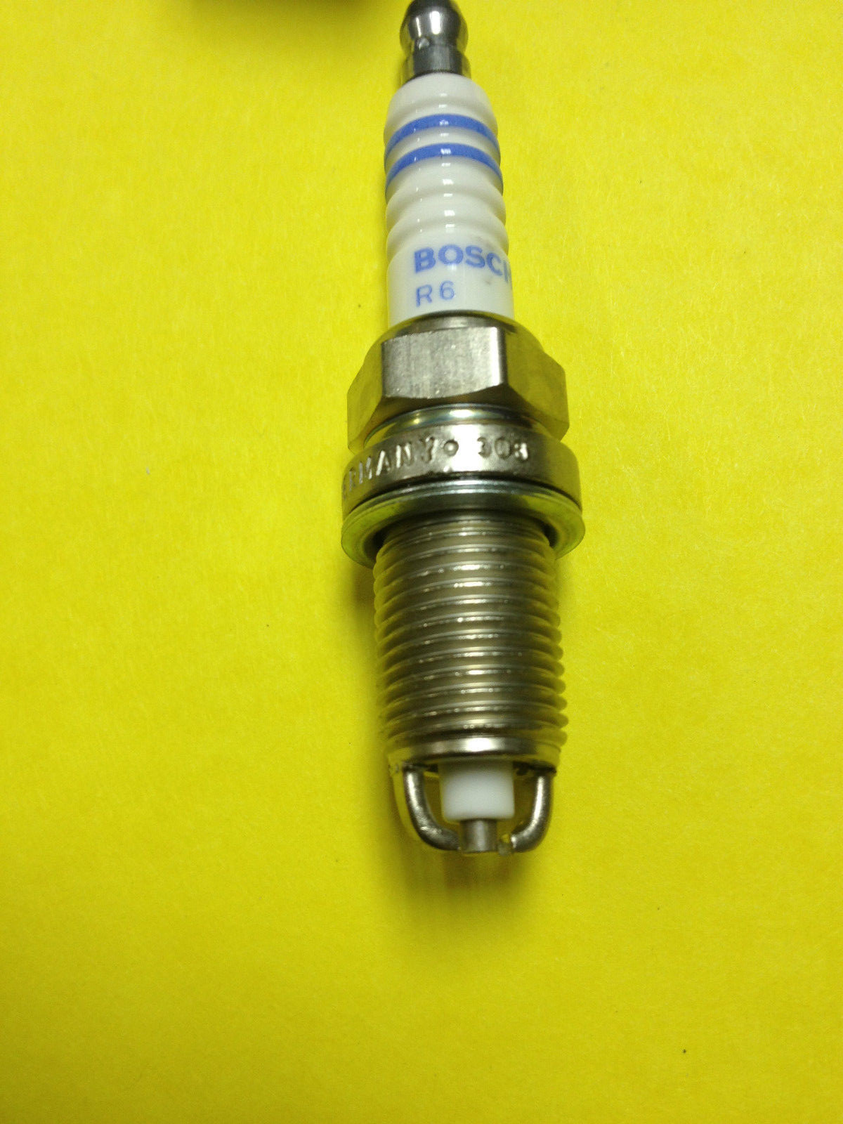 Bosch Super Spark Plug 7402 FR7LDC+ Original Box 1 set of 4 Plugs ...