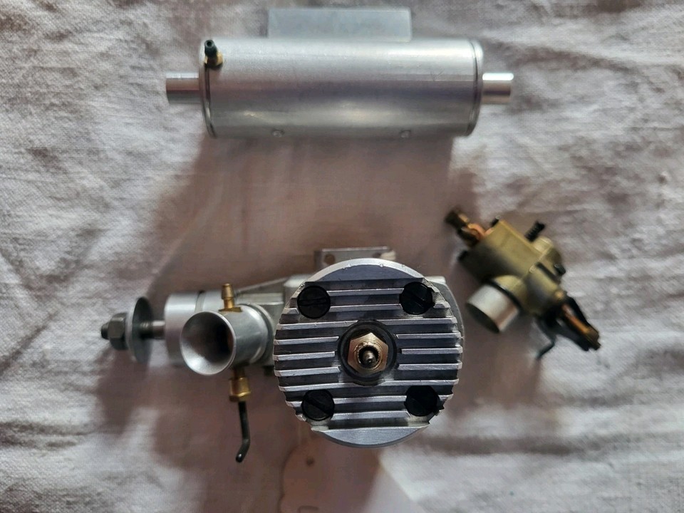 motore Nuovo Supertigre X40 Con Scarico, Aereo Vintage Model Engine ...