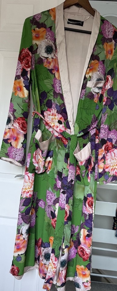 ZARA Rare Green FLORAL PRINT KIMONO With Belt 100% Viscose M Bloggers ...