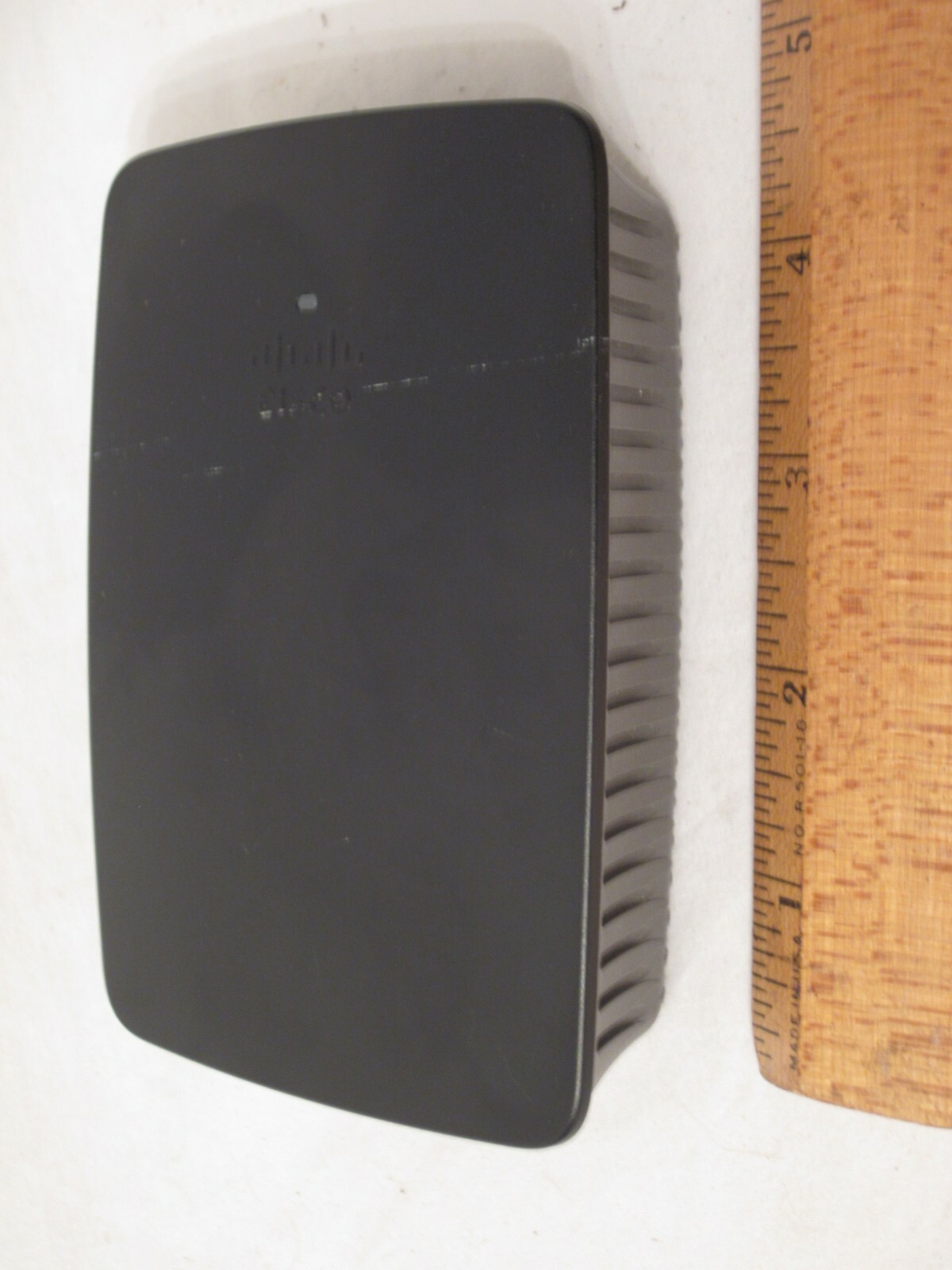 Cisco RE1000 wireless internet network booster extender base unit only ...