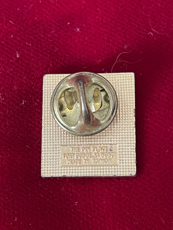 Bears Claw Script Purple White Quilt Square Cloisonné Enamel Tie Lapel ...