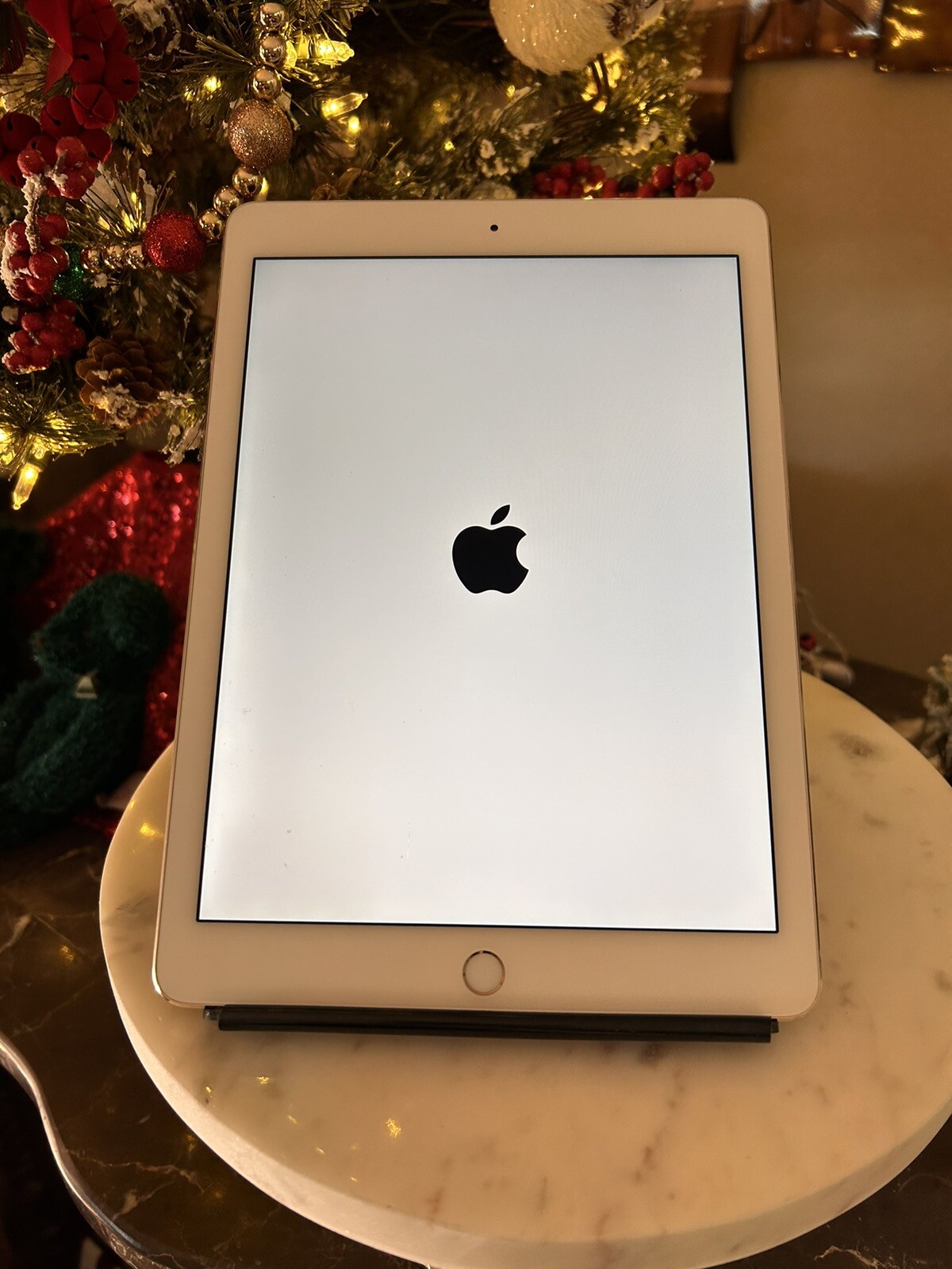 Ipad Air 2 Gold Box