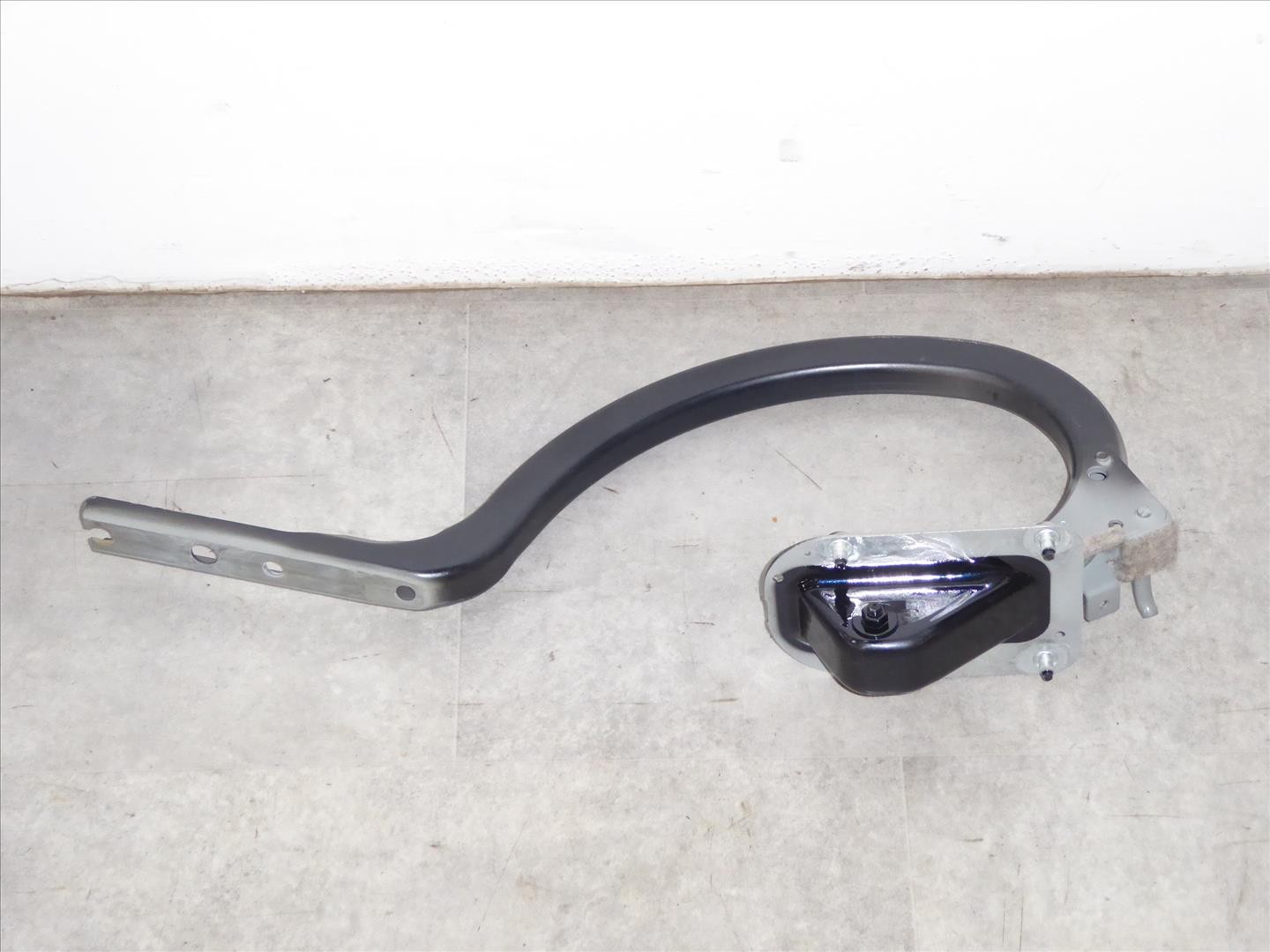 BMW F10 M550DX, Scharnier Heckklappe rechts, 41627204238 | eBay