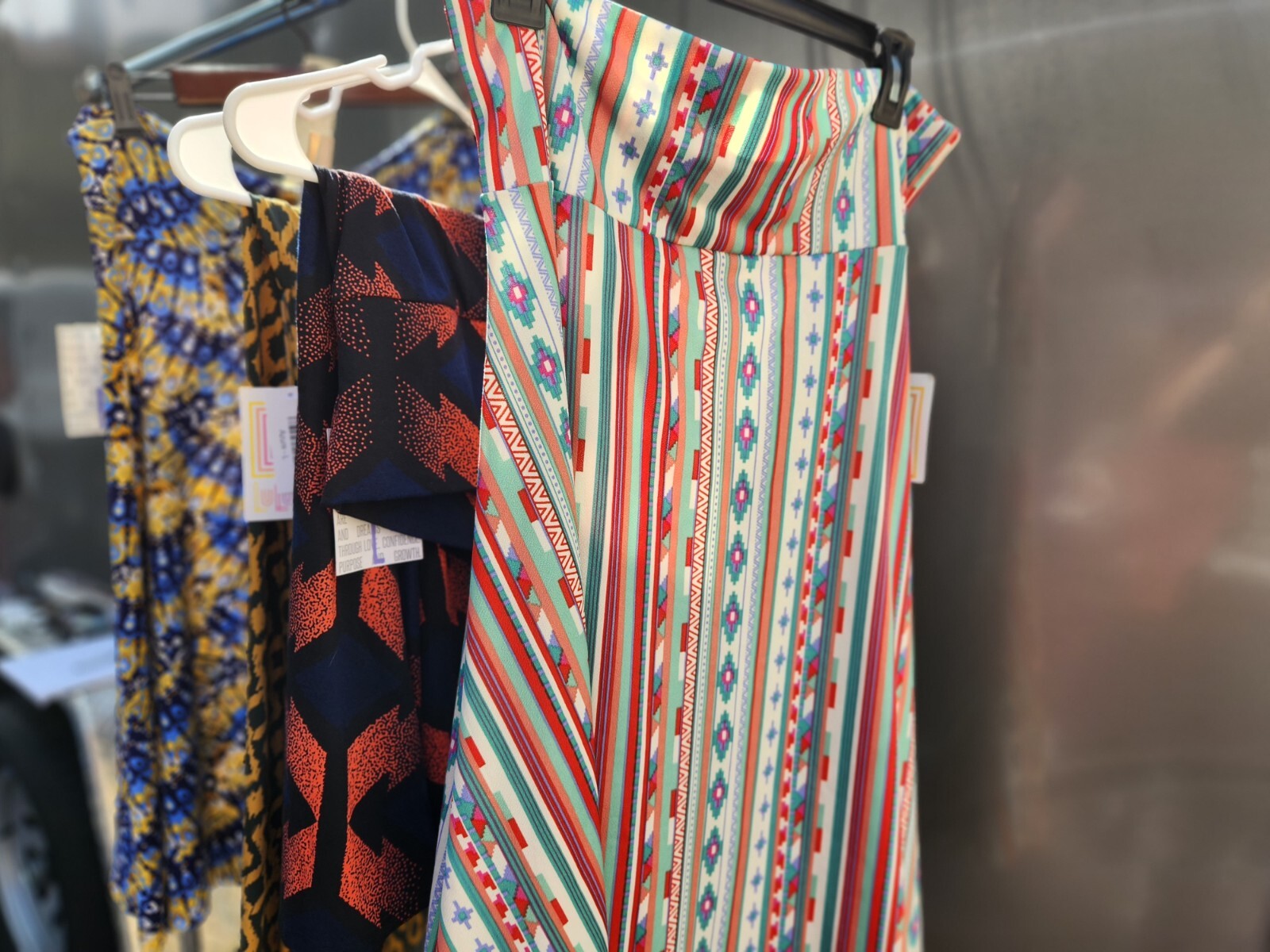 Lularoe Azure lot SIZE LARGE 4 PIECES Gorgeous Lot of 4 items for ONE ...